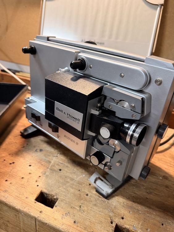 Bell & Howell Super 8 Projector - Vintage Filmprojektor (Gebraucht) in ...