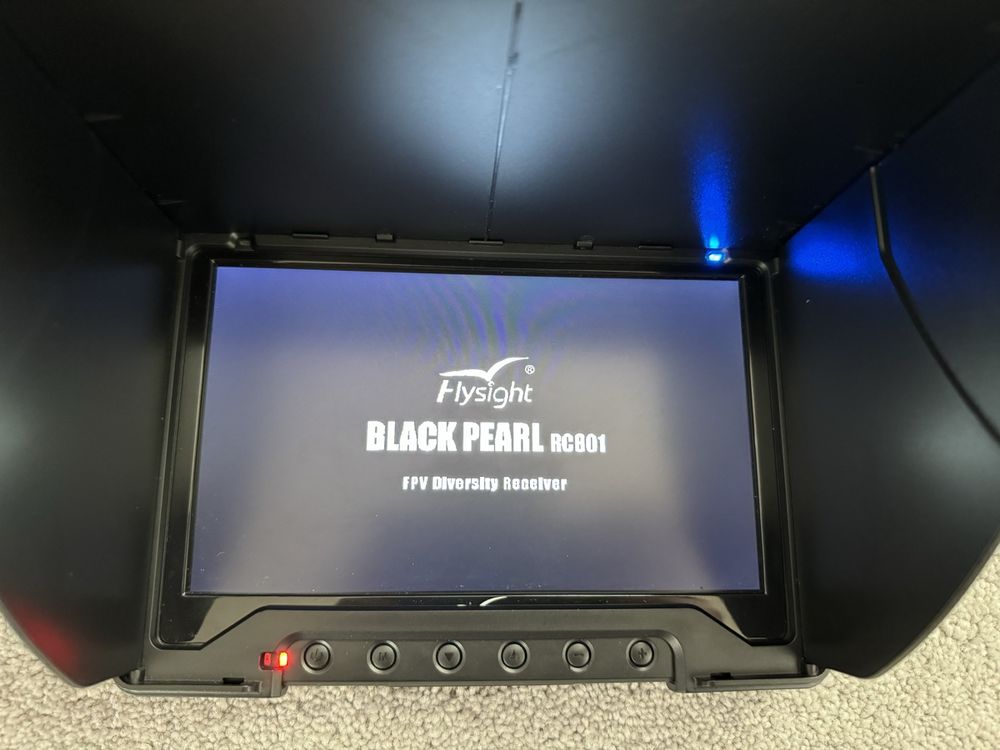 Flysight FPV Monitor Black Pearl RC801 mit Zubehör Akkus (Gebraucht) in ...