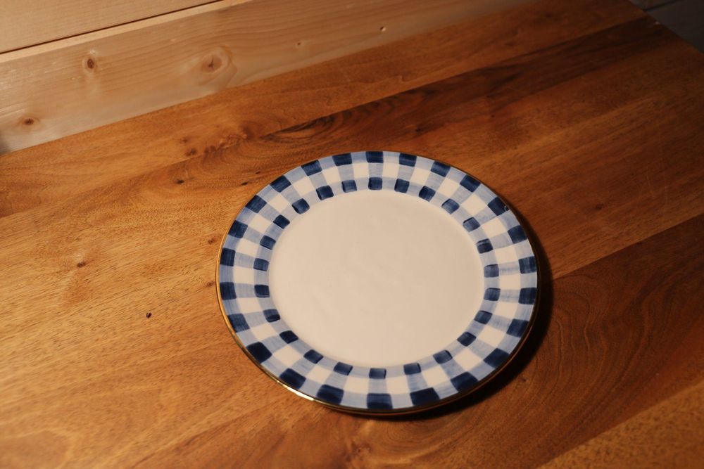 Ines Boesch ehem. Ensoie Zürich 1 Teller | Kaufen auf Ricardo