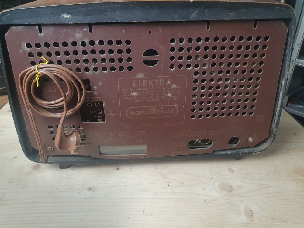 Röhrenradio Nordmende Elektra E13/57 - kleines UKW Radio (Defekt) in ...