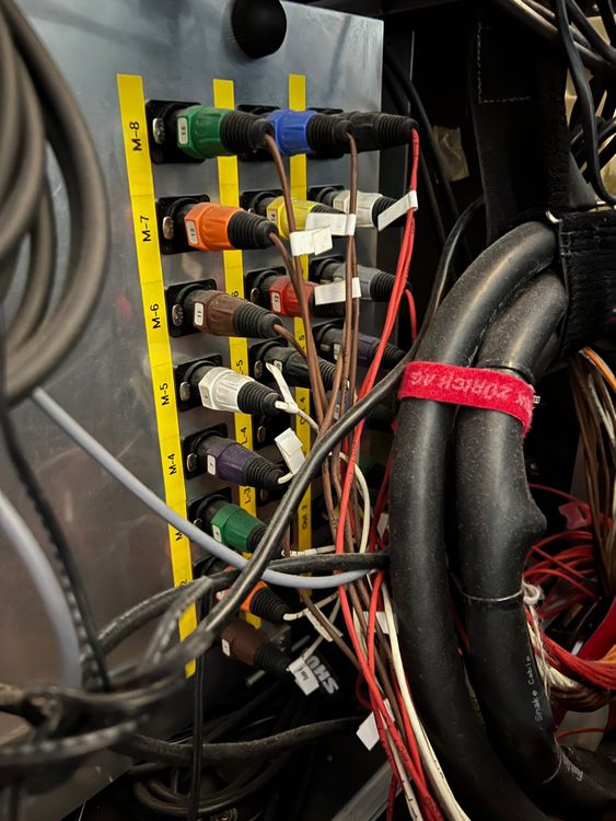 Studer 900 Series 8 Kanal Preamp/EQ/ Kompressor Rack (Gebraucht) in ...