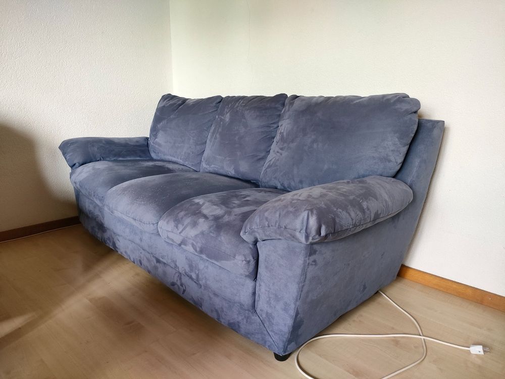Blaues 2er + 3er Sofa (Gebraucht) in Wiesendangen für CHF 60 – nur Abholung auf Ricardo kaufen