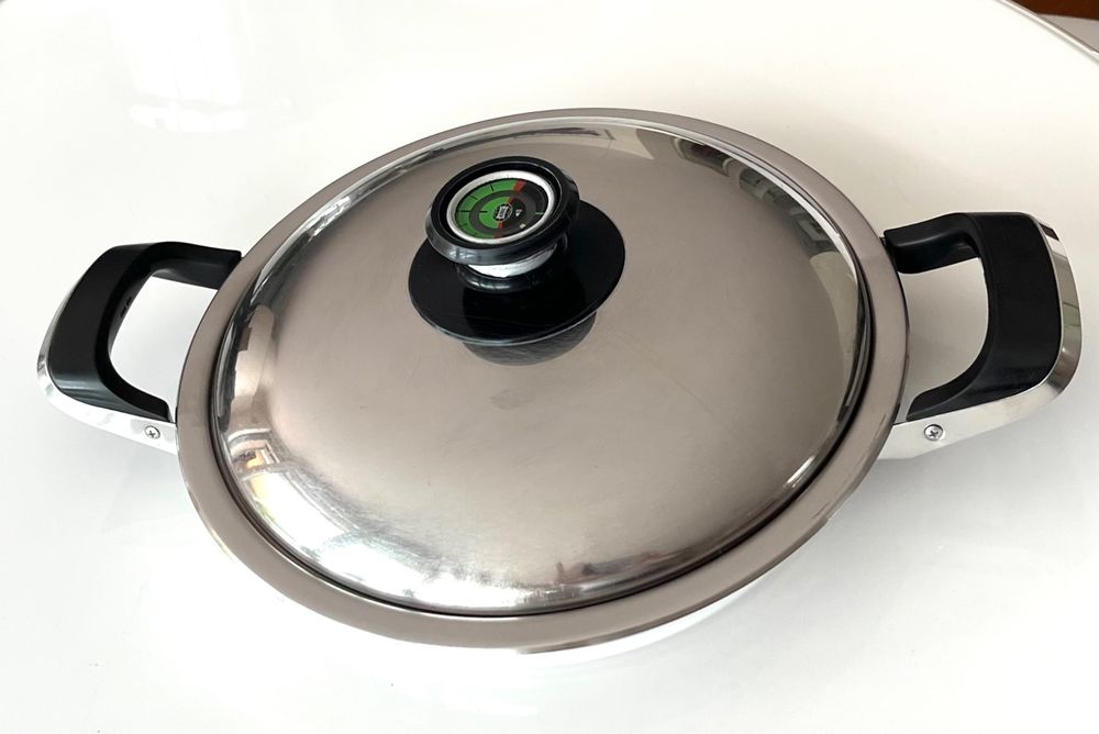 AMC Bratpfanne 24 cm mit Deckel | Kaufen auf Ricardo