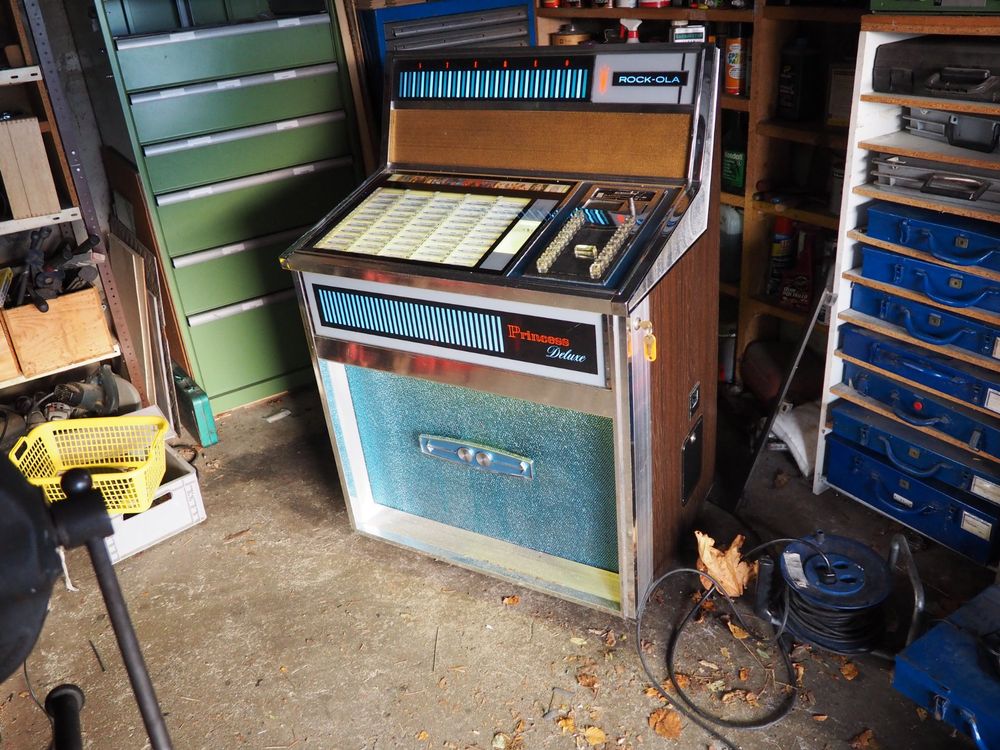 Jukebox: Rock-Ola Princess Deluxe, Modell 435 (Defekt) in Schänis für ...