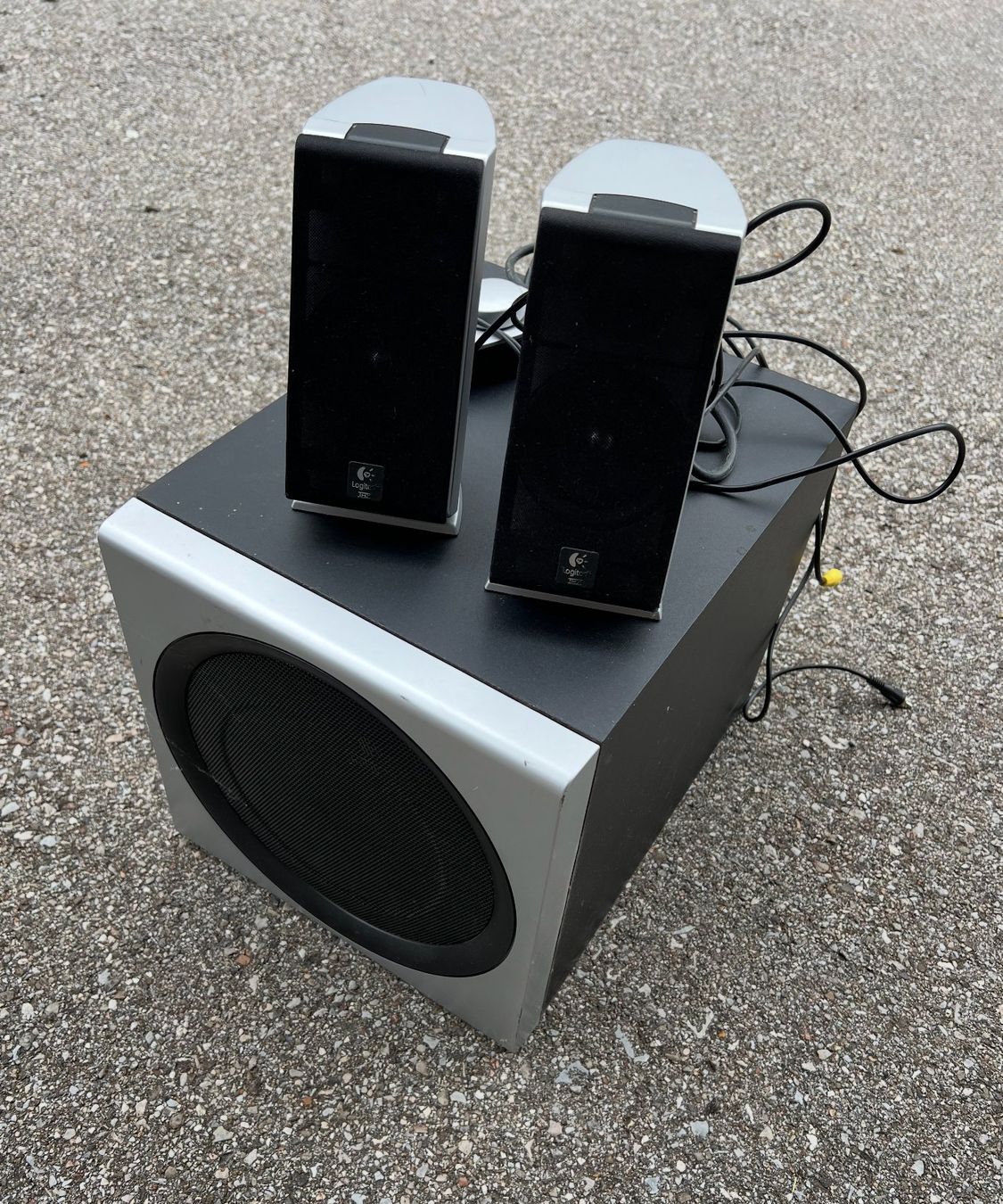 Logitech Z-2300 2.1 THX 200W Speaker / Subwoofer (Gebraucht) in ...