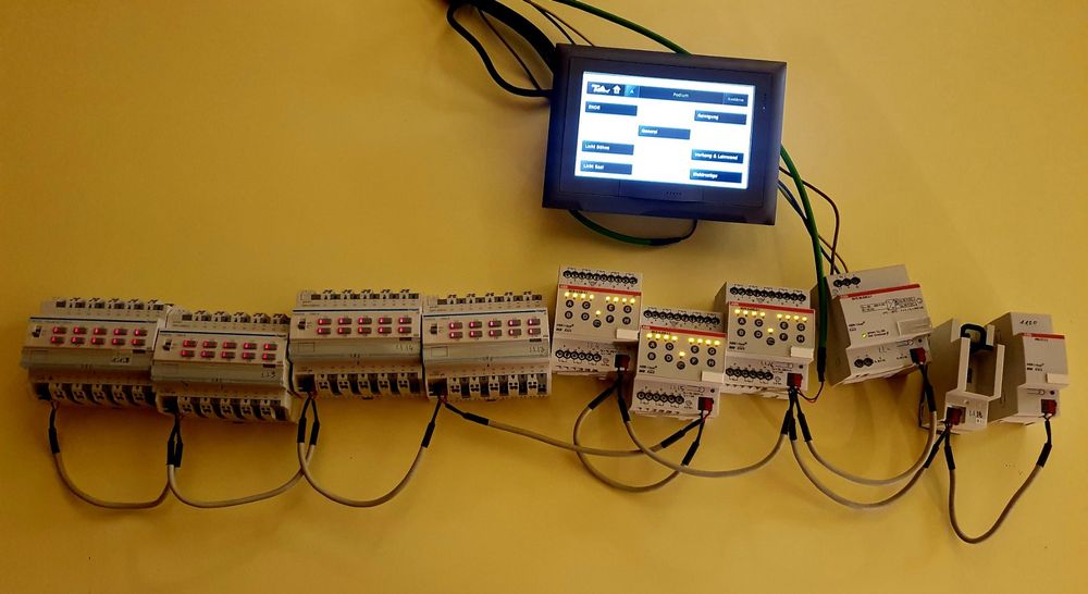 ** KNX Bus System / Smart Home / Gebäudeautomation ABB Hager (Gebraucht ...