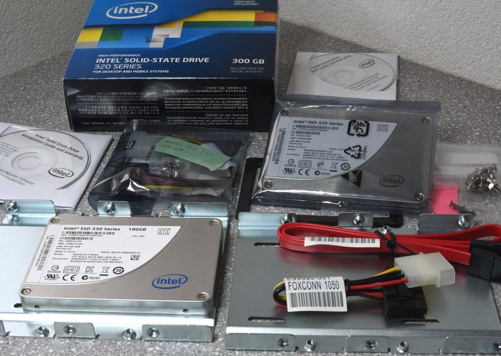 Intel 320 Series SSD 300GB und Intel 330 Series SSD 180GB (Gebraucht ...