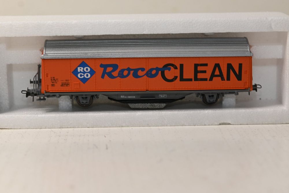 Roco Clean Wagen HO/DC mit OVP (Gebraucht) in für CHF 16 – mit ...
