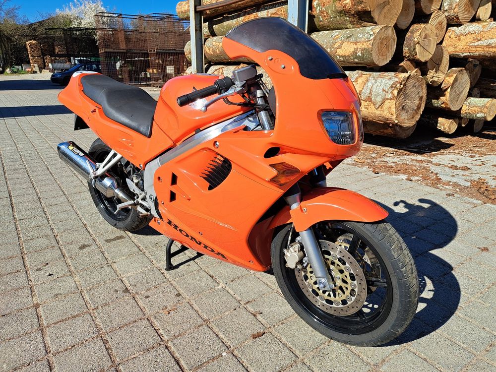 Honda VFR 750 F | Kaufen auf Ricardo