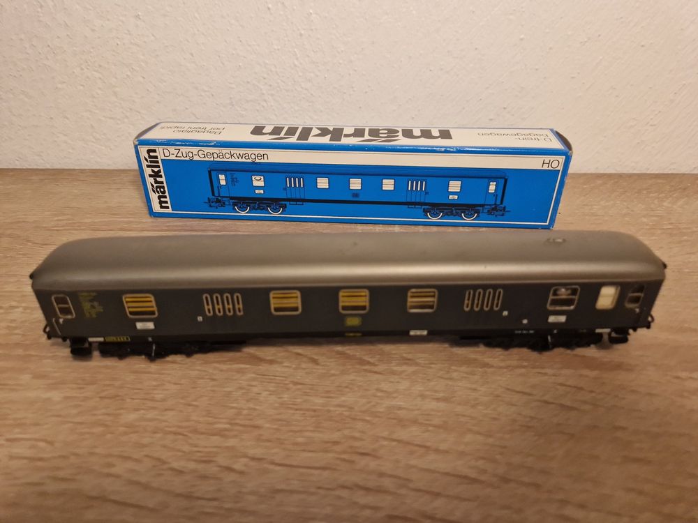 Märklin 4026 Gepäckwagen DB H0 (2) (Gebraucht) in St-Aubin-Sauges für CHF 12 – mit Lieferung auf ...