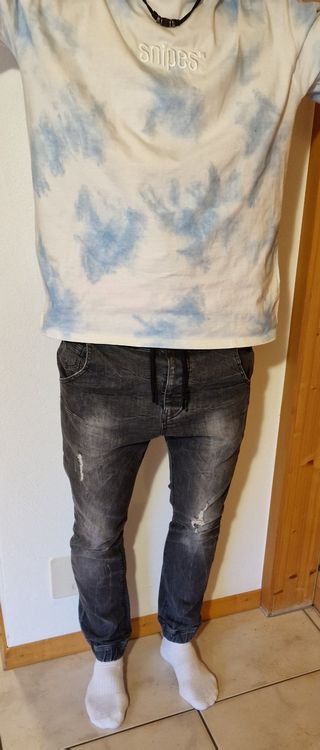 Jeans FSBN schwarz 32 (Gebraucht) in Falera für CHF 25 – mit Lieferung ...