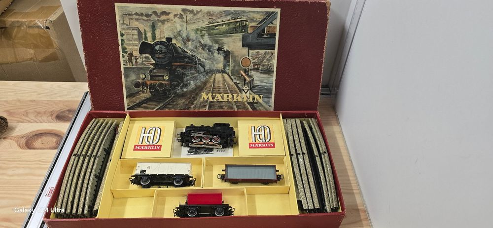 Märklin H0 Set mit Dampflok 3200, 3 Güterwagen und M-Gleis (Gebraucht ...