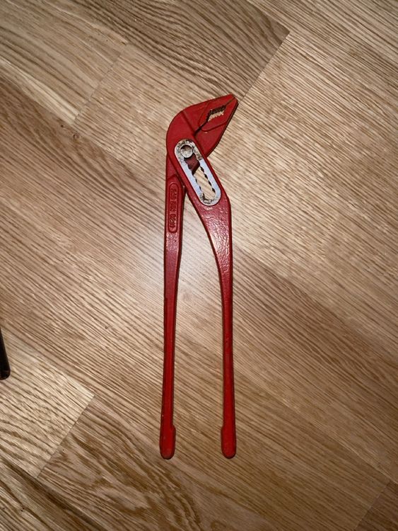 Robuste Rohrzange Record 50, fast neu | Kaufen auf Ricardo