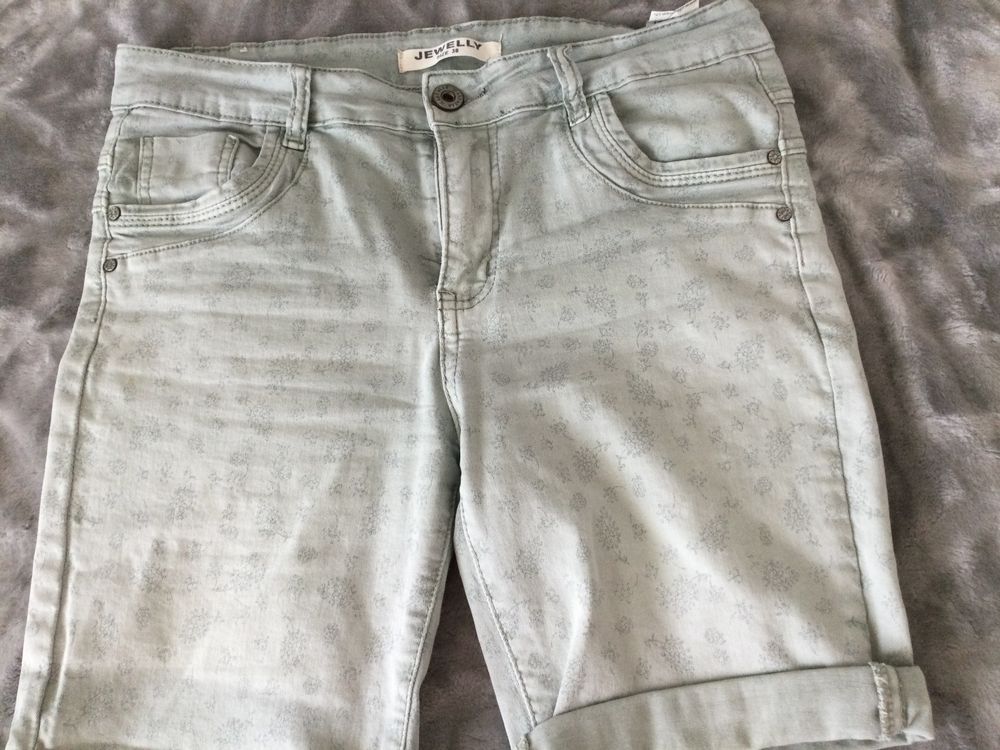 Shorts Gr. 38 | Kaufen auf Ricardo