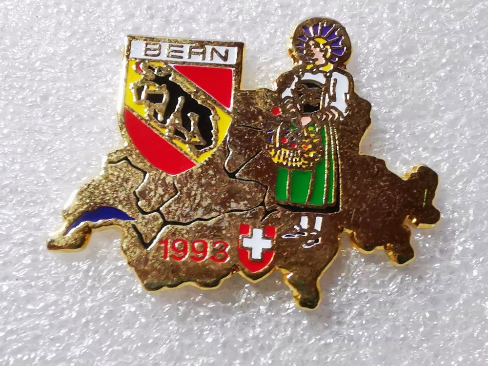 Ansteckpin 130: Schweizer Kantone (Gebraucht) in Oppligen für CHF 1 – mit Lieferung auf Ricardo ...