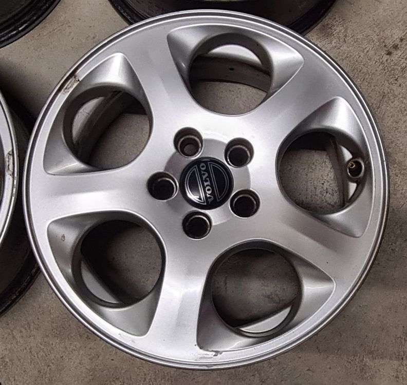 Vier Alufelgen zu Volvo (Gebraucht) in Uetendorf für CHF 110 – nur ...