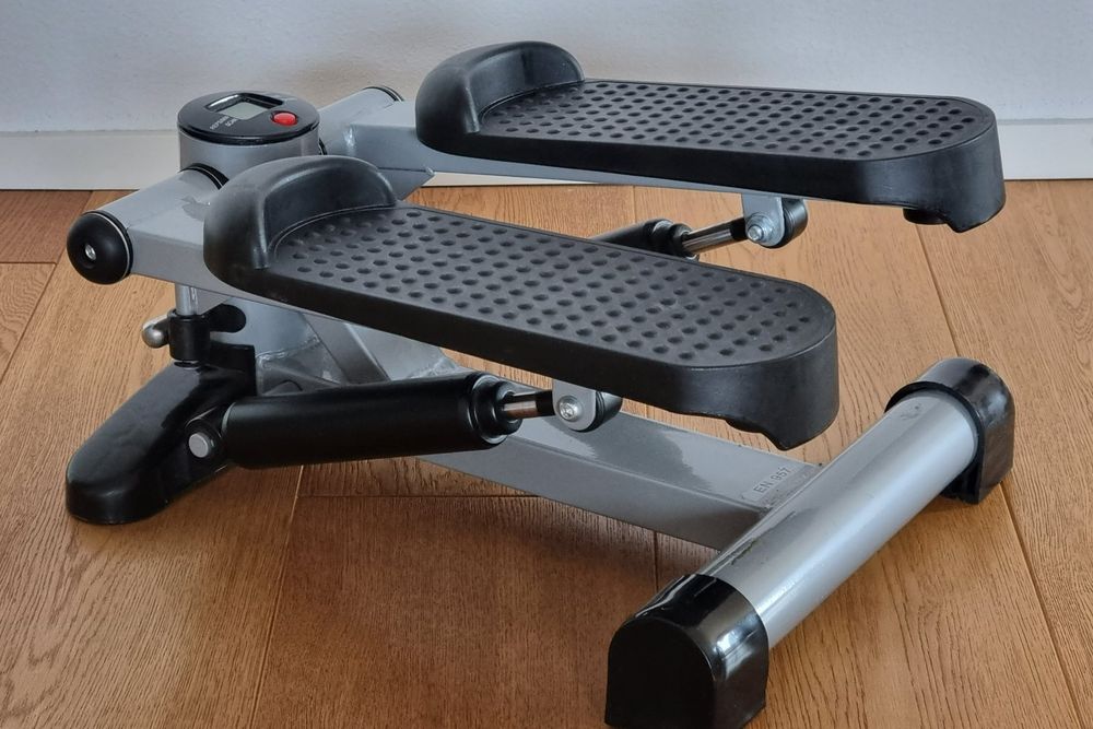 Stepper (Gebraucht) in Sins für CHF 1 – nur Abholung auf Ricardo kaufen