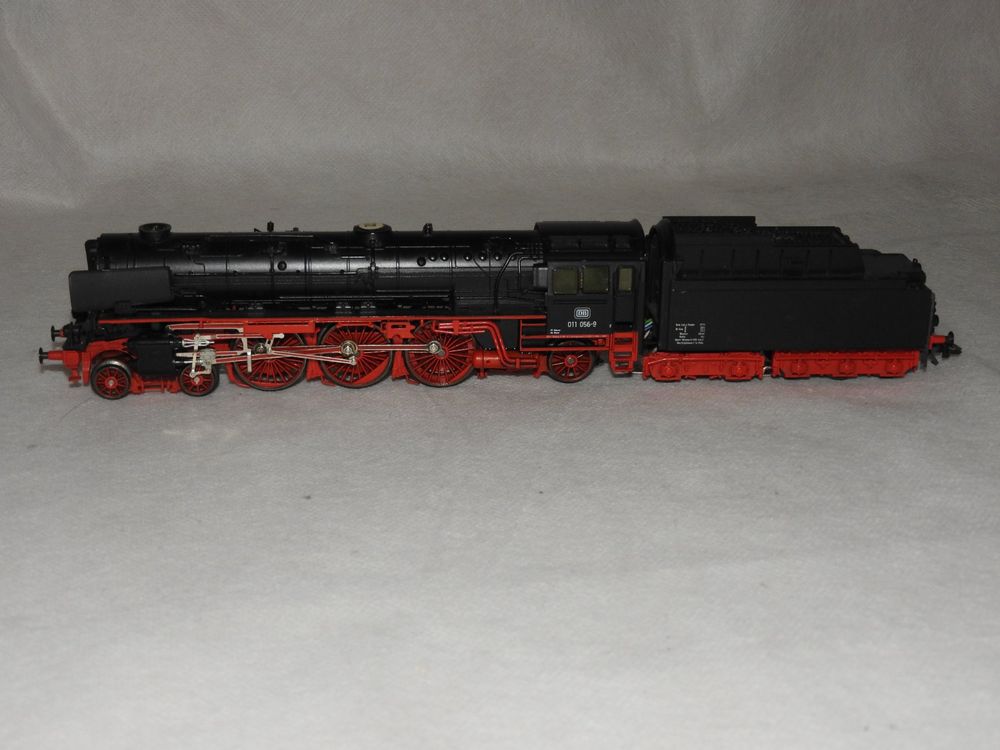 Märklin 3690, DB BR 011 Dampflokomotive, digital (Gebraucht) in Satigny ...