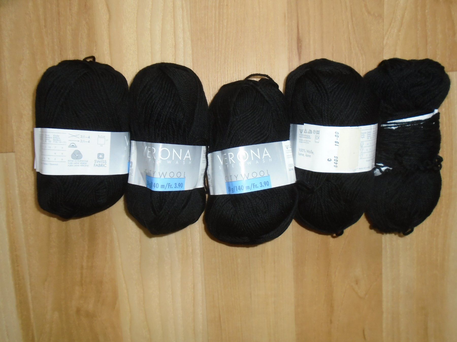 schwarze Wolle 240g * reine Schurwolle (Neu (gemäss Beschreibung)) in ...