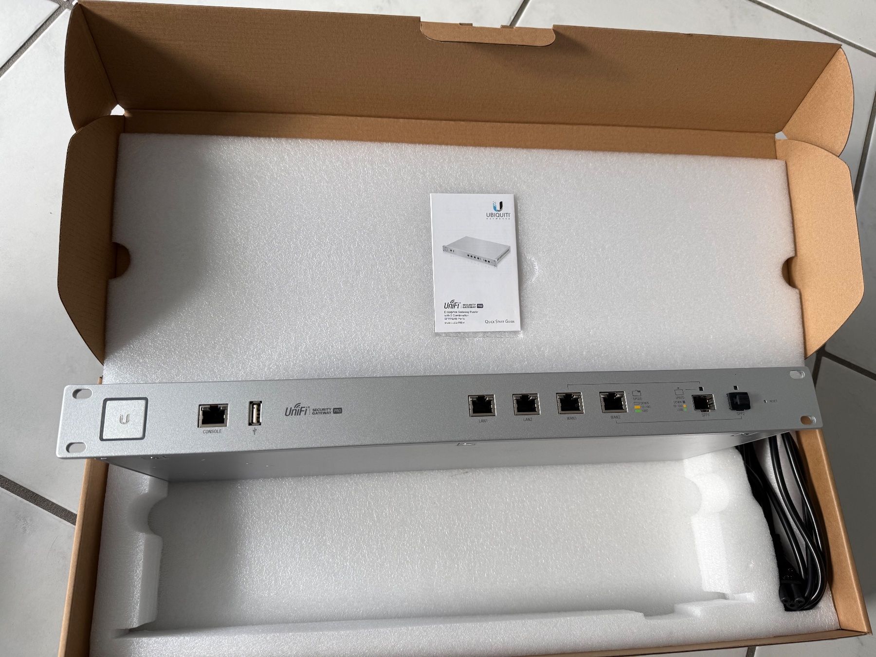 Unifi Security Gateway Pro USG-PRO-4 Router (Gebraucht) in Zollikerberg ...