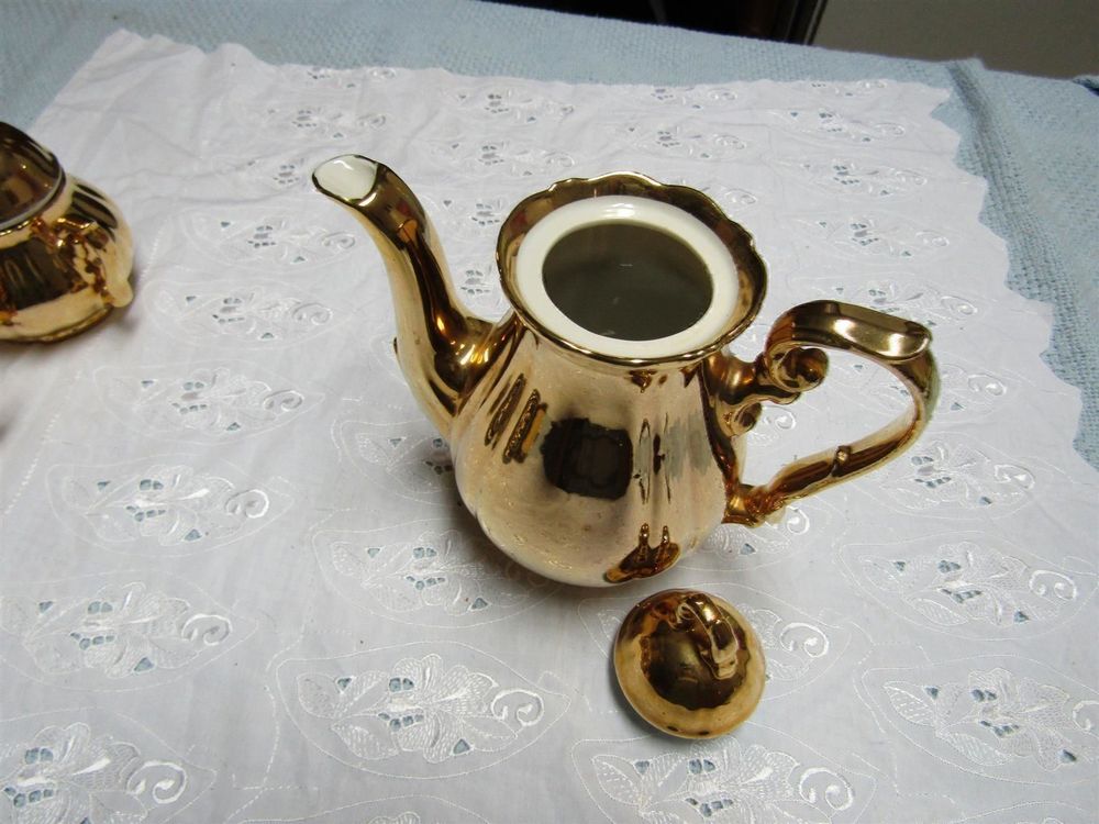 Mocca Service (vergoldet?) (Nr.17) (Gebraucht) in Herzogenbuchsee für ...