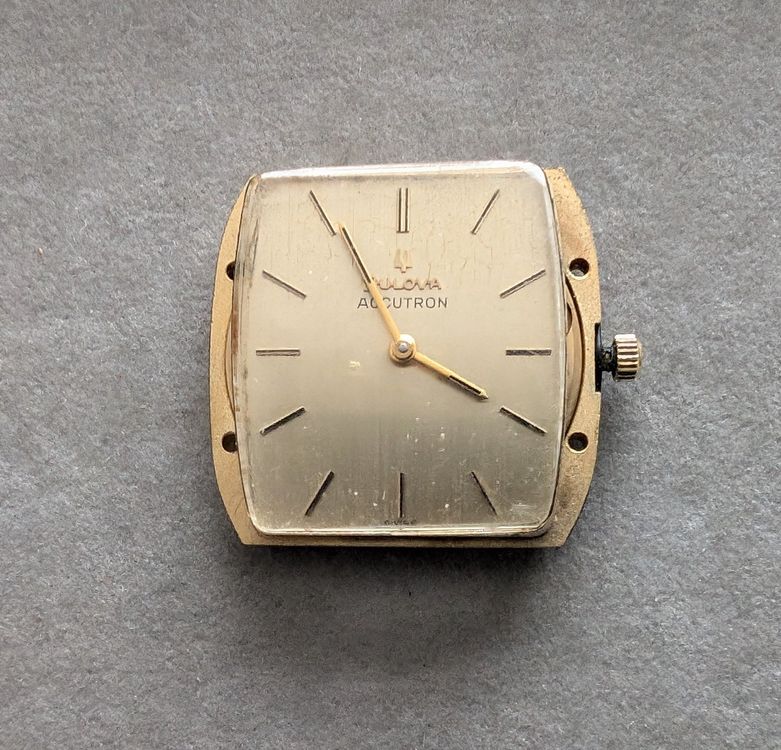 BULOVA ACCUTRON Werk Cal. 2183F (Defekt) in für CHF 3 – mit Lieferung ...