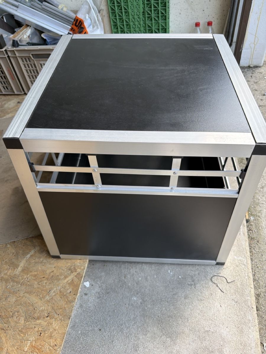 Hunde Transportbox aus Alu, Top Zustand, günstig! (Neu (gemäss ...