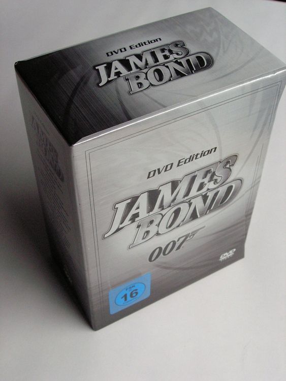James Bond 007 Ultimate Edition 22 DVDs (Gebraucht) in Zuzwil SG für CHF 56 – mit Lieferung auf ...