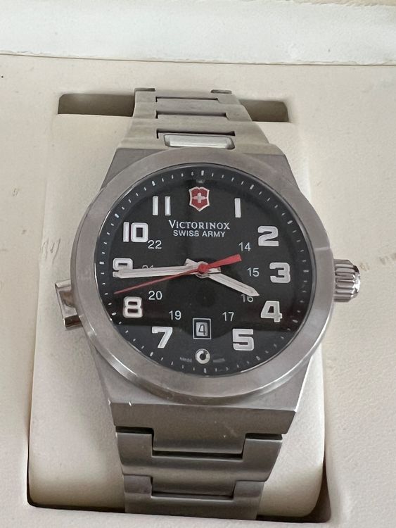 Victorinox Night Vision Quarz 241130 | Kaufen auf Ricardo