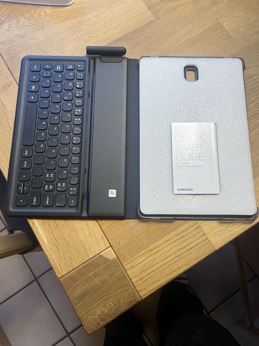 Samsung Galaxy Tab S4 Book Cover Keyboard wie neu! (Neu (gemäss ...