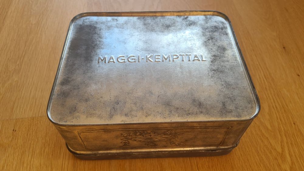 Vintage Grosse MAGGI Blechdose mit Maggi Kartonwürfel (Gebraucht) in ...