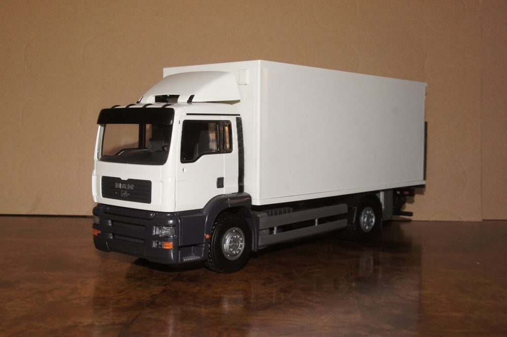 MAN TGA 4x2 m. Hebebühne, EMEK LKW 1/25 | Kaufen auf Ricardo