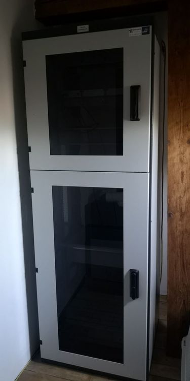 Server Schrank 19 Zoll RACK | Kaufen auf Ricardo