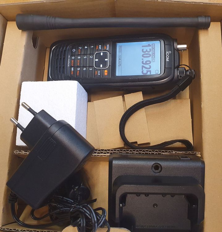 ICOM IC-A25CE + ICOM HM-231 | Acheter sur Ricardo