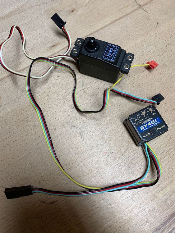 Futaba Kreisel GY-401 inkl. Servo S9254 | Kaufen auf Ricardo
