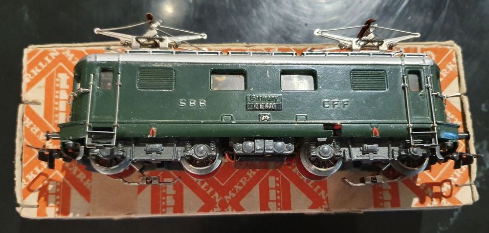 RE 800 von Märklin (version1) | Kaufen auf Ricardo