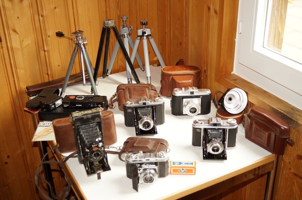 Diverse antike Kameras/Stative ab chf 1! | Kaufen auf Ricardo