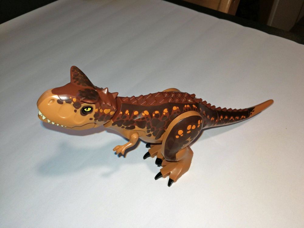 Lego jurassic world carnotaurus - hachotels