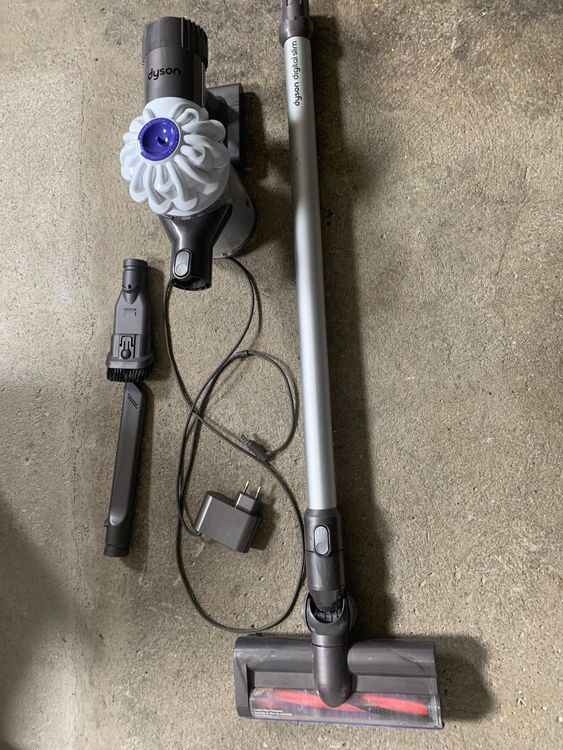 Dyson SV03 Handstaubsauger | Kaufen auf Ricardo