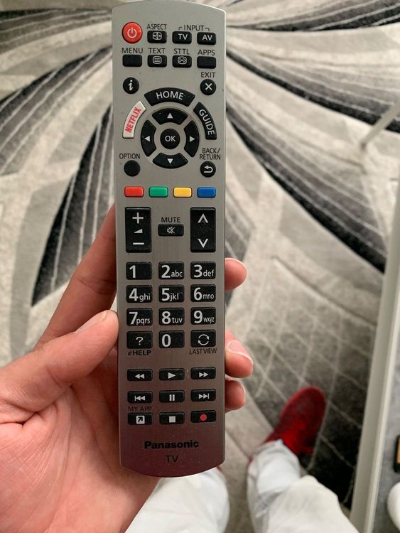 PANASONIC TX-40EXW735 silber 4K Ultra HD | Kaufen auf Ricardo