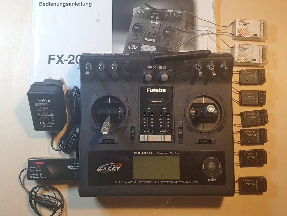 Futaba FX-20 plus 8 FrSky Empfänger | Acheter sur Ricardo