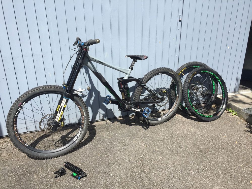 CUBE 215 Two15 Downhill Fully Bike | Acheter sur Ricardo