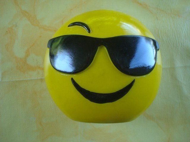 SMILEY KÄSSELI | Acheter sur Ricardo