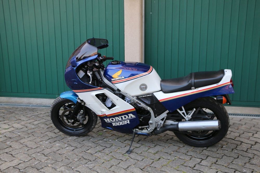 Honda VF 1000 R/G Rothmans | Kaufen auf Ricardo