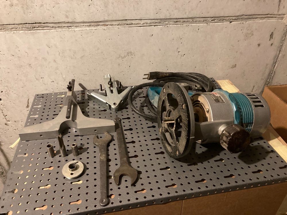 Makita Router 3601B Oberflächenfräse | Kaufen auf Ricardo