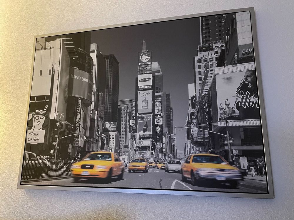 Made the flower pop! : r/postprocessing