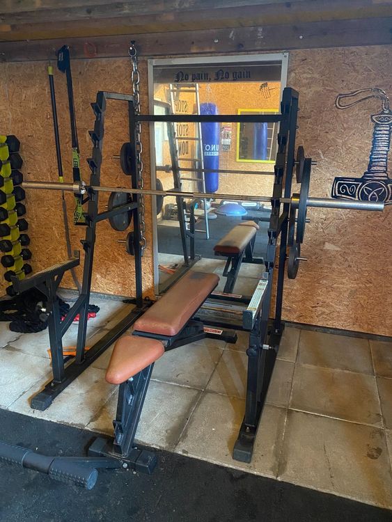 Rack, Bank, Langhantel und Gewichte | Kaufen auf Ricardo