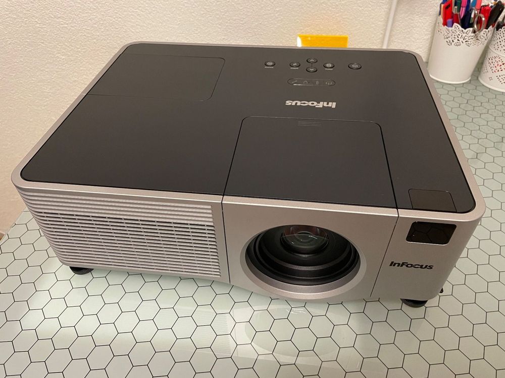 Infocus IN5108 Beamer | Kaufen auf Ricardo