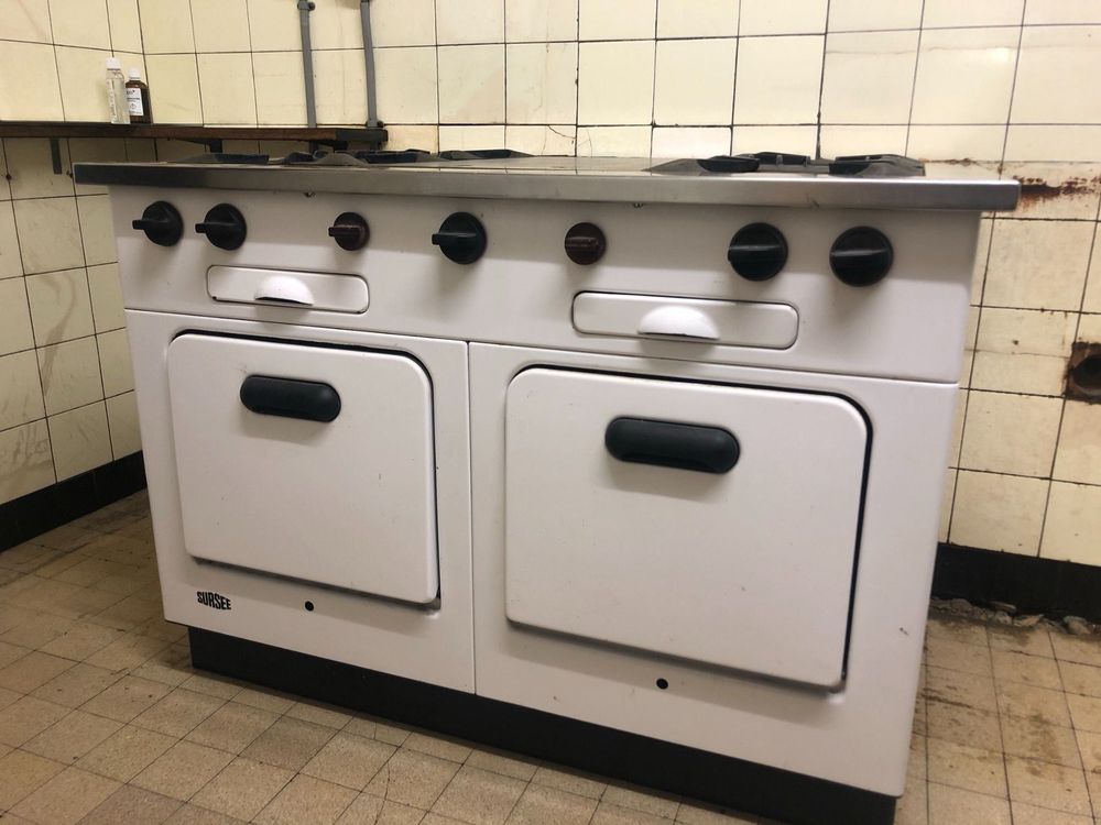 Alter Gas Herd mit Backofen | Kaufen auf Ricardo