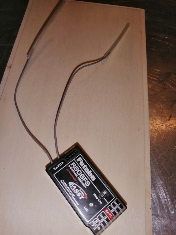 Futaba Empfänger R608FS | Acheter sur Ricardo